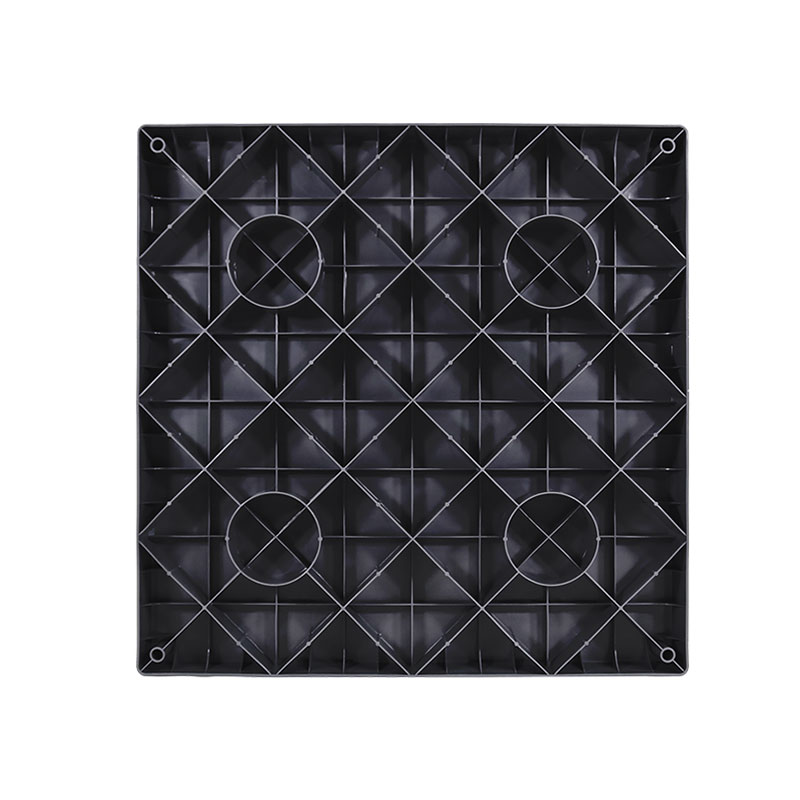 24 x 24 Plastic Equipment Pad – Breeze33